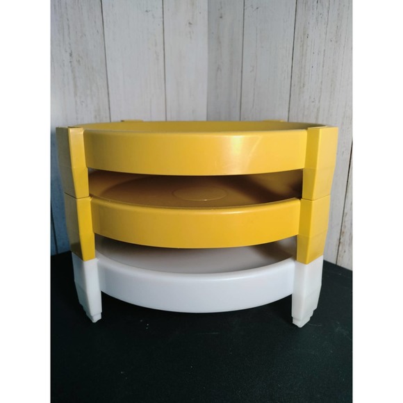 Tupperware | Kitchen | Tupperware Vintage Dividearack Pie Stackers X3 ...